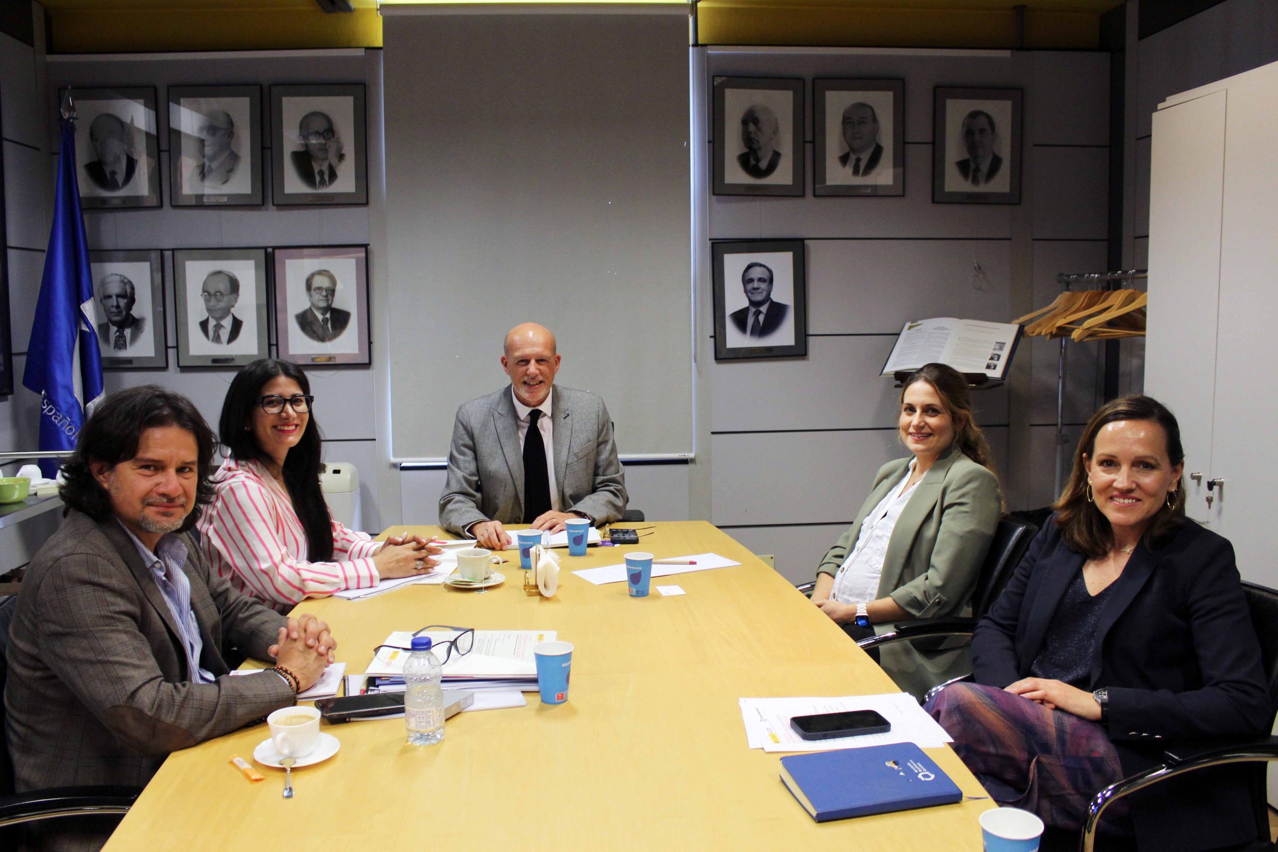 La AEC recibe en sus oficinas a las autoridades de Seguridad Vial de Ecuador – AEC TV