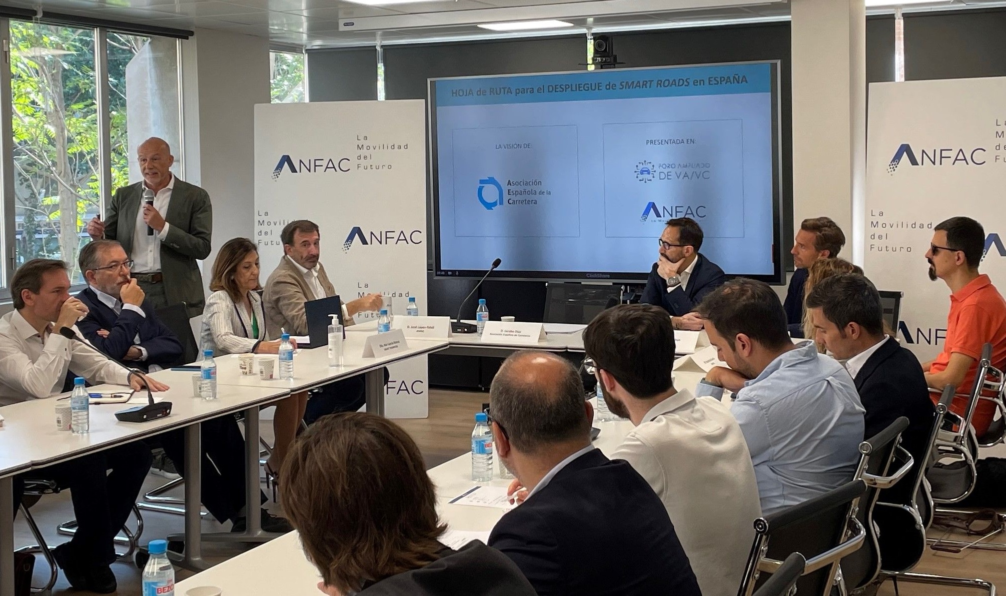 El Director General de la AEC participa en el Foro de Vehículo Autónomo y Conectado de ANFAC ...